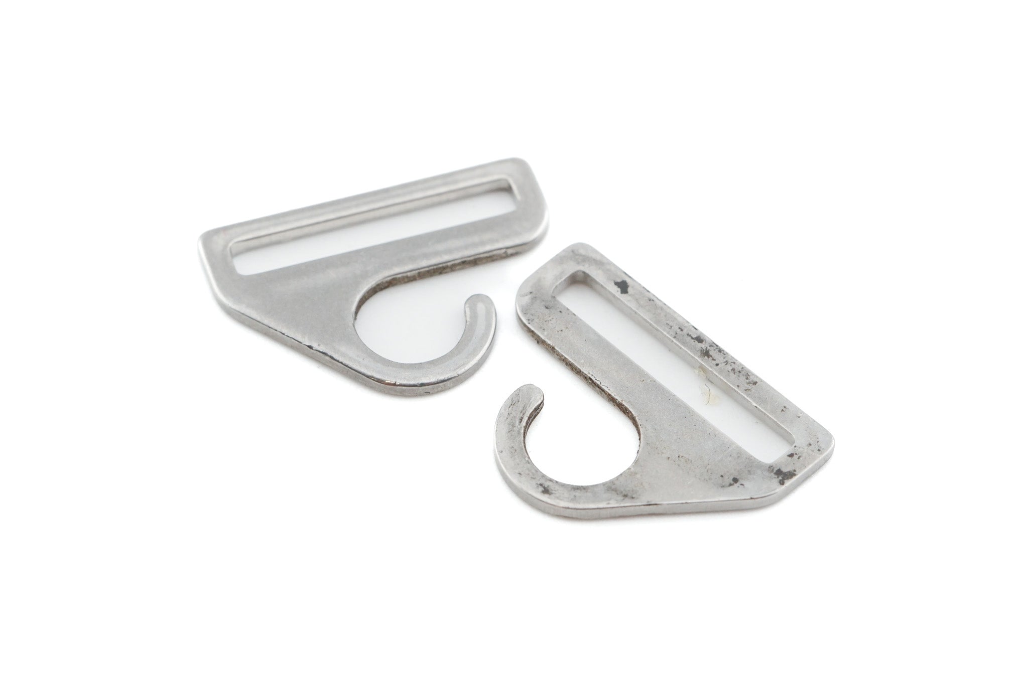 Leica R Strap Lugs - Accessory – Kamerastore